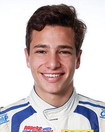 Mauricio Baiz profile on