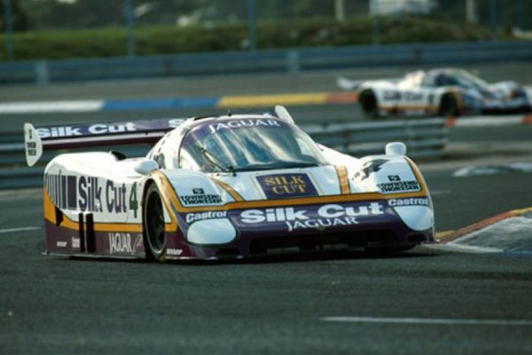 How Powerful it Felt to Drive a Jaguar XJR-8 Back in 1987?