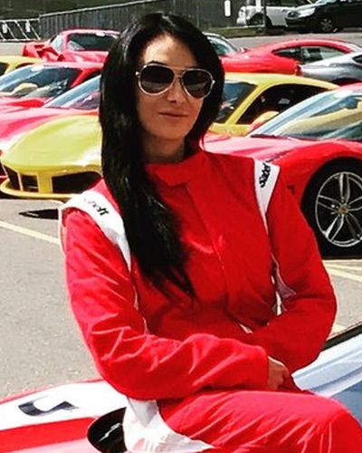 Riley Ryen profile on